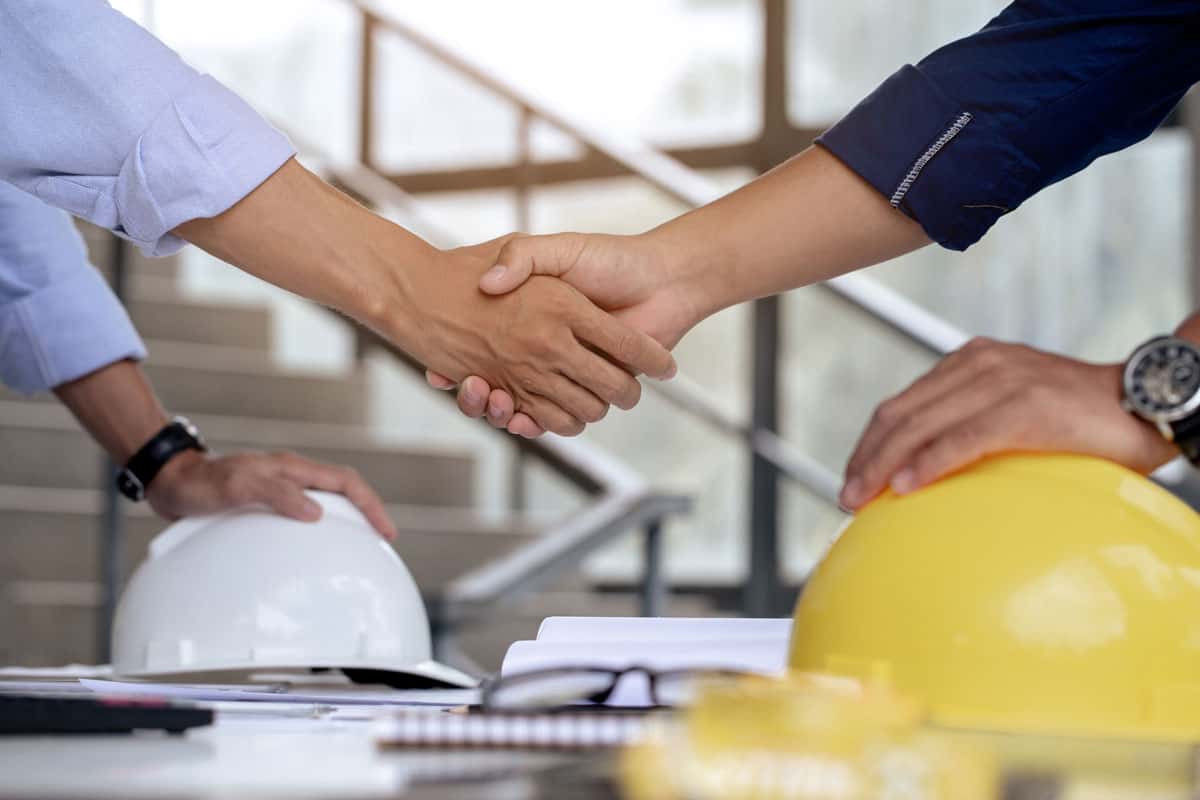 The Benefits of Working with a Local Custom Home Builder